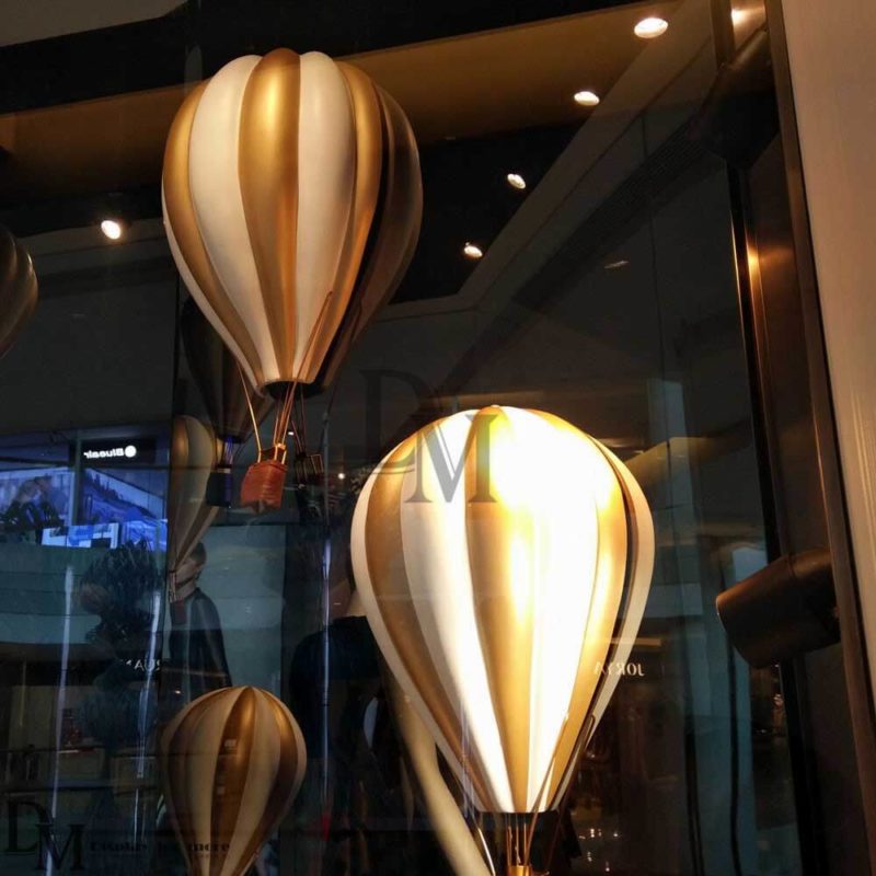 DM Summer Window Display - Hanging Hot Air Balloons for Window Decoration