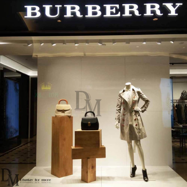 Burberry window display -christmas window display props-DMWD17111303 ...