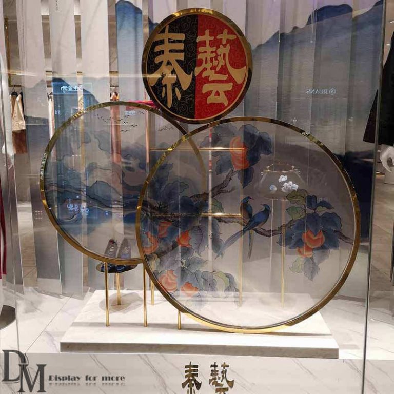 Traditional Cheongsam Retail Chinese Window Display | DM