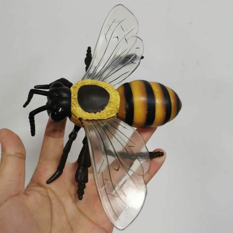 Size Customized Rubber Bee for Decoration| DM Window Display